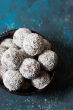 Cardamom Raw Balls (Dates and cardamom Ladoo) | Soulful And Healthy